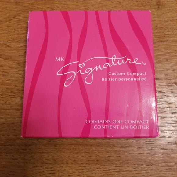 Mary Kay | Makeup | Mk Signature Custom Compact | Poshmark